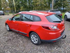 Sarkans Renault Megane 2009 Limbaži, ar dzinēja tilpumu 1.60 L un nobraukumu 169 tūkst. km par 3950 €, foto 7 vietnē AUTOMOTO.COM.LV