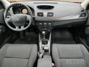 Sarkans Renault Megane 2009 Limbaži, ar dzinēja tilpumu 1.60 L un nobraukumu 169 tūkst. km par 3950 €, foto 8 vietnē AUTOMOTO.COM.LV
