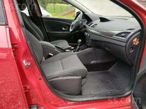 Sarkans Renault Megane 2009 Limbaži, ar dzinēja tilpumu 1.60 L un nobraukumu 169 tūkst. km par 3950 €, foto 9 vietnē AUTOMOTO.COM.LV
