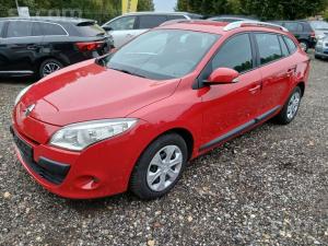 Red Renault Megane 2009 in Limbazi, with an engine capacity of 1.60 L and mileage of 169 thousand km for 3950 €, photo 1 on AUTOMOTO.COM.LV