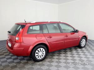 Sarkans Renault Megane 2010 Tallina, ar dzinēja tilpumu 1.40 L un nobraukumu 383 tūkst. km par 999 €, foto 4 vietnē AUTOMOTO.COM.LV
