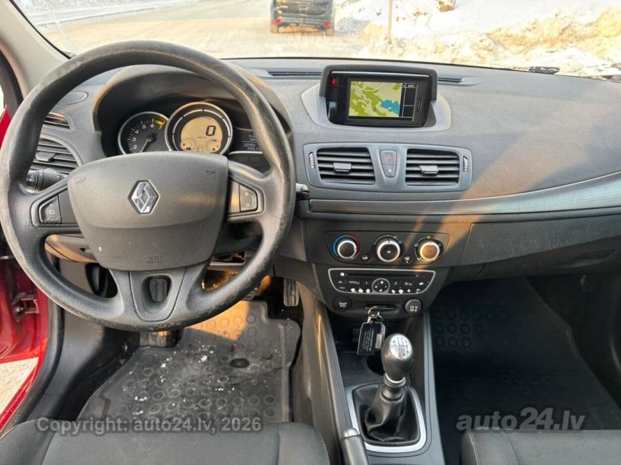 Sarkans Renault Megane 2012 Tallina, ar dzinēja tilpumu 1.40 L un nobraukumu 0 tūkst. km par 2600 €, foto 6 vietnē AUTOMOTO.COM.LV