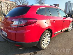 Red Renault Megane 2013 in Riga, with an engine capacity of 1.50 L and mileage of 380 thousand km for 1200 €, photo 4 on AUTOMOTO.COM.LV