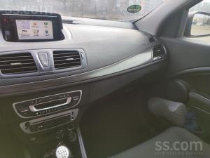 Red Renault Megane 2013 in Riga, with an engine capacity of 1.50 L and mileage of 380 thousand km for 1200 €, photo 10 on AUTOMOTO.COM.LV