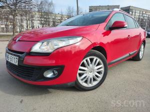 Red Renault Megane 2013 in Riga, with an engine capacity of 1.50 L and mileage of 349 thousand km for 1800 €, photo  on AUTOMOTO.COM.LV
