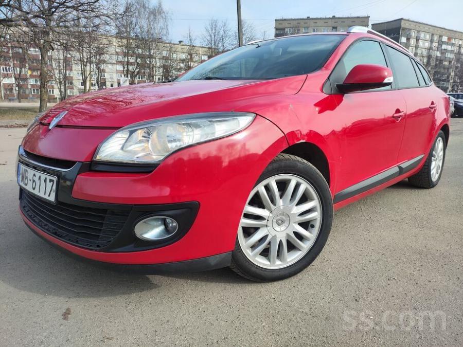 Sarkans Renault Megane 2013 Rīga, ar dzinēja tilpumu 1.50 L un nobraukumu 349 tūkst. km par 1800 €, foto 1 vietnē AUTOMOTO.COM.LV