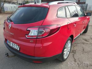 Sarkans Renault Megane 2013 Rīga, ar dzinēja tilpumu 1.50 L un nobraukumu 349 tūkst. km par 1800 €, foto 5 vietnē AUTOMOTO.COM.LV