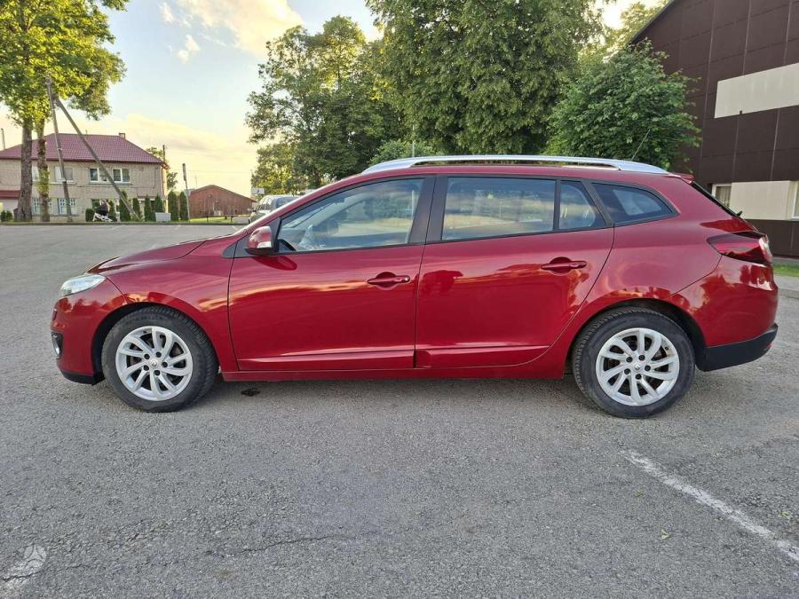 Red Renault Megane 2013 in Taurage, with an engine capacity of 1.46 L and mileage of 187 thousand km for 3350 €, photo 6 on AUTOMOTO.COM.LV