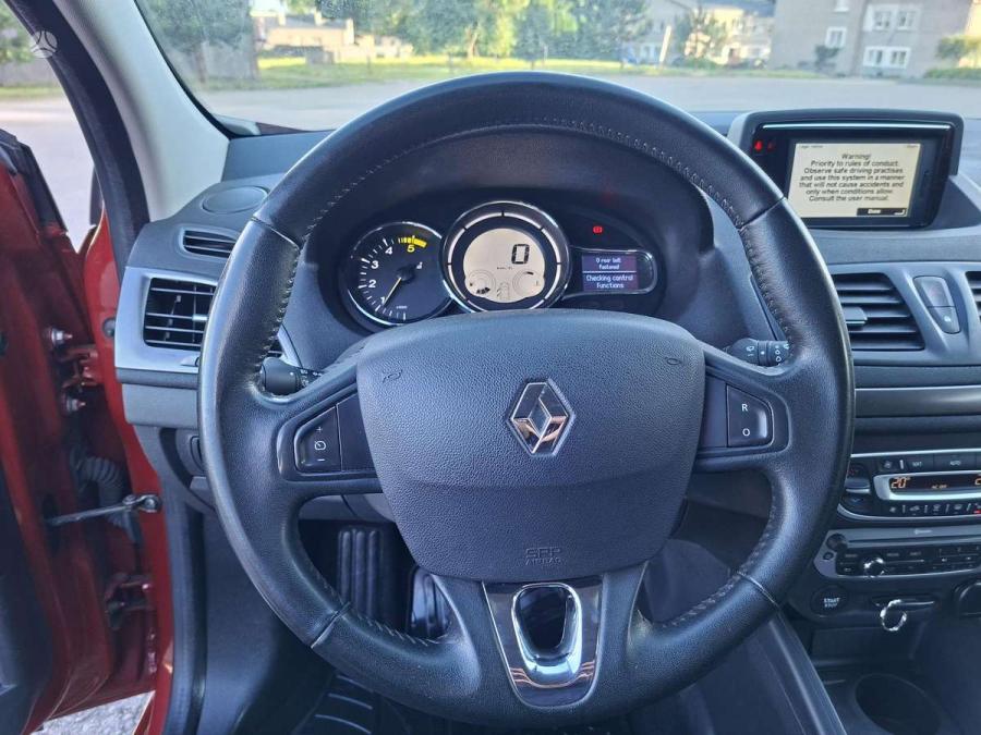 Red Renault Megane 2013 in Taurage, with an engine capacity of 1.46 L and mileage of 187 thousand km for 3350 €, photo 11 on AUTOMOTO.COM.LV