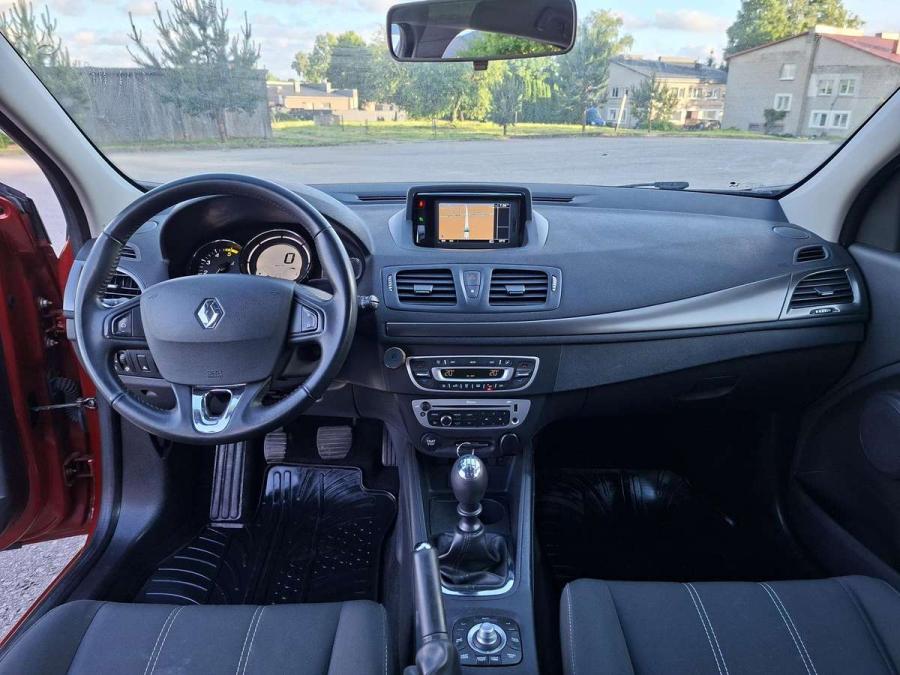 Red Renault Megane 2013 in Taurage, with an engine capacity of 1.46 L and mileage of 187 thousand km for 3350 €, photo 14 on AUTOMOTO.COM.LV