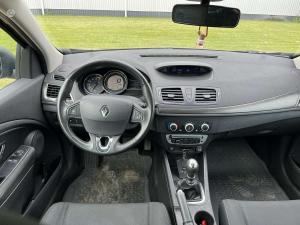 Red Renault Megane 2014 in Taurage, with an engine capacity of 1.20 L and mileage of 205 thousand km for 2400 €, photo 9 on AUTOMOTO.COM.LV