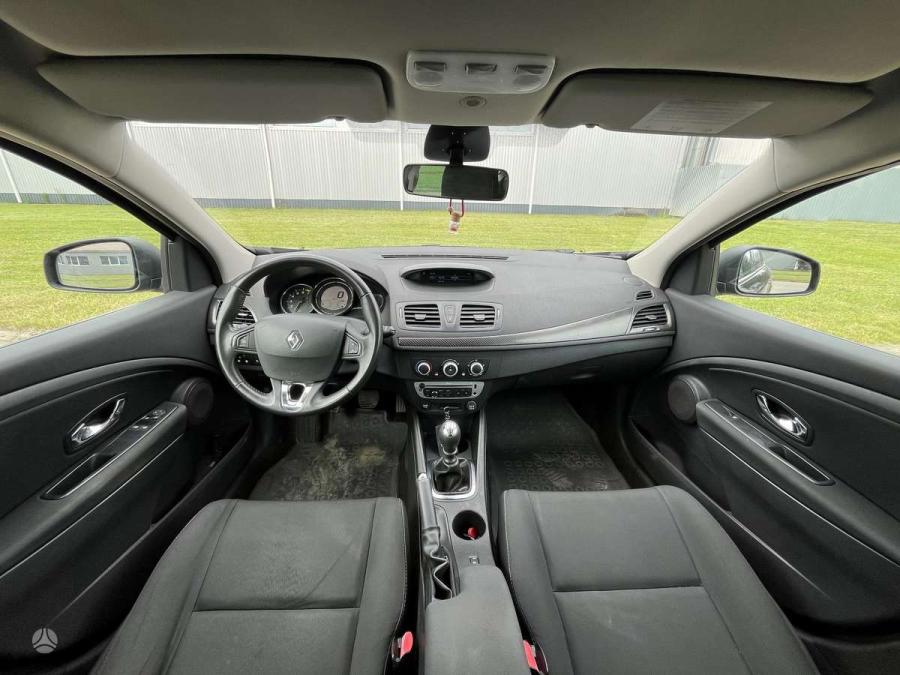 Red Renault Megane 2014 in Taurage, with an engine capacity of 1.20 L and mileage of 205 thousand km for 2400 €, photo 11 on AUTOMOTO.COM.LV