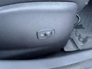 Красный Рено Меган 2015 в Шяуляй, объемом двигателя 1.20 л и пробегом 270 тыс. км за 2700 €, фото 11 на AUTOMOTO.COM.LV