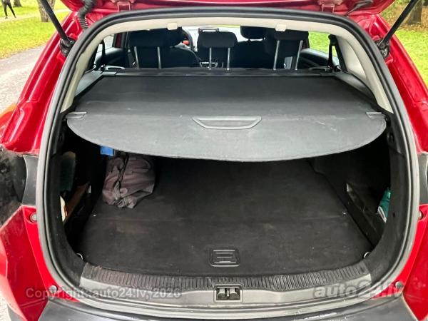 Red Renault Megane 2015 in Tartu, with an engine capacity of 1.20 L and mileage of 143 thousand km for 5000 €, photo 6 on AUTOMOTO.COM.LV