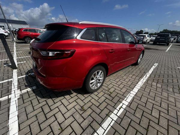 Sarkans Renault Megane 2016 Tauragė, ar dzinēja tilpumu 1.20 L un nobraukumu 180 tūkst. km par 4999 €, foto 8 vietnē AUTOMOTO.COM.LV