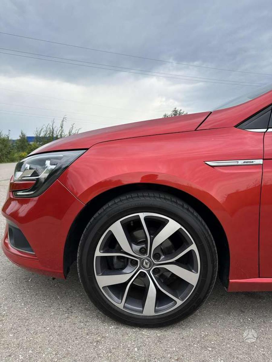 Red Renault Megane 2016 in Taurage, with an engine capacity of 1.20 L and mileage of 100 thousand km for 6100 €, photo 10 on AUTOMOTO.COM.LV