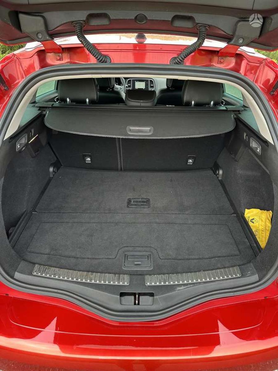Red Renault Megane 2016 in Taurage, with an engine capacity of 1.20 L and mileage of 100 thousand km for 6100 €, photo 12 on AUTOMOTO.COM.LV