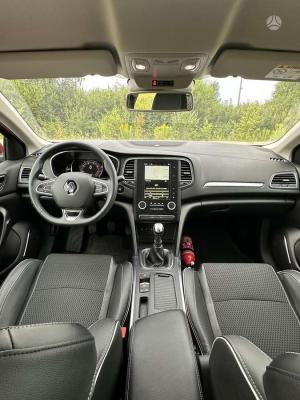 Red Renault Megane 2016 in Taurage, with an engine capacity of 1.20 L and mileage of 100 thousand km for 6100 €, photo 15 on AUTOMOTO.COM.LV