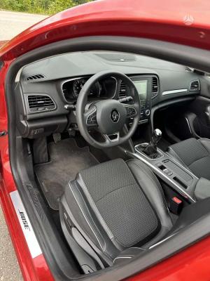 Red Renault Megane 2016 in Taurage, with an engine capacity of 1.20 L and mileage of 100 thousand km for 6100 €, photo 17 on AUTOMOTO.COM.LV