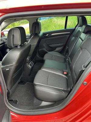 Red Renault Megane 2016 in Taurage, with an engine capacity of 1.20 L and mileage of 100 thousand km for 6100 €, photo 23 on AUTOMOTO.COM.LV