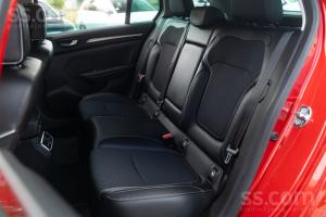Red Renault Megane 2016 in Liepaja, with an engine capacity of 1.20 L and mileage of 101 thousand km for 7200 €, photo 15 on AUTOMOTO.COM.LV