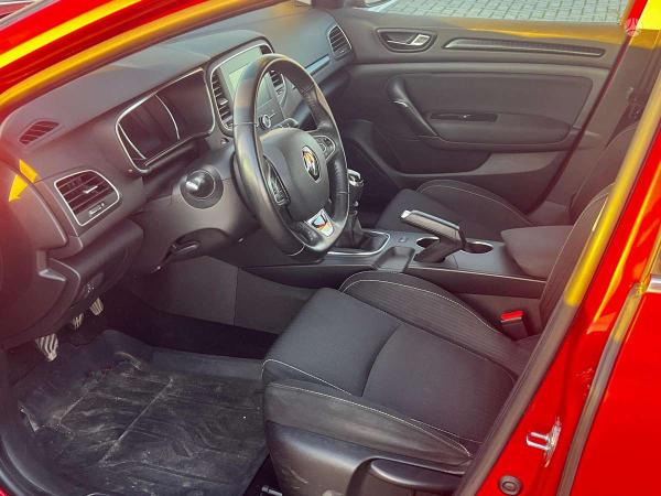 Sarkans Renault Megane 2016 Tauragė, ar dzinēja tilpumu 1.20 L un nobraukumu 180 tūkst. km par 4700 €, foto 7 vietnē AUTOMOTO.COM.LV