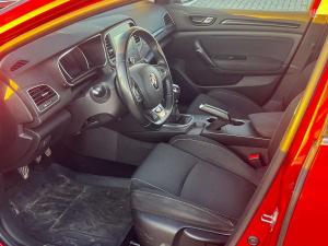 Red Renault Megane 2016 in Taurage, with an engine capacity of 1.20 L and mileage of 180 thousand km for 4700 €, photo 7 on AUTOMOTO.COM.LV