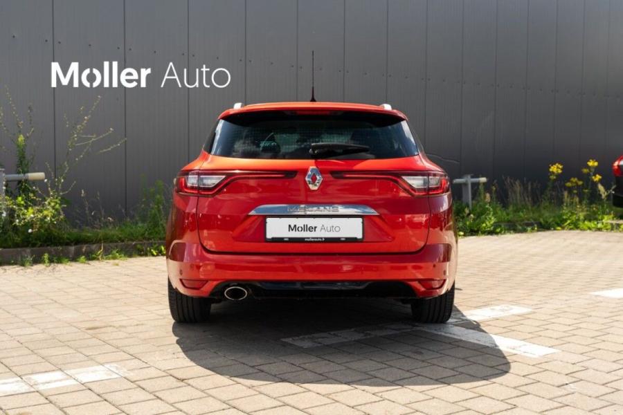 Red Renault Megane 2017 in Vilnius, with an engine capacity of 1.20 L and mileage of 125 thousand km for 9000 €, photo 6 on AUTOMOTO.COM.LV