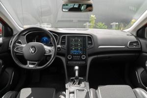 Red Renault Megane 2017 in Vilnius, with an engine capacity of 1.20 L and mileage of 125 thousand km for 9000 €, photo 11 on AUTOMOTO.COM.LV