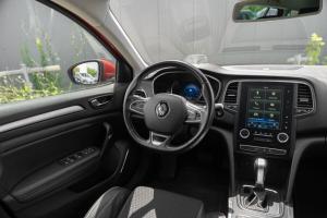 Red Renault Megane 2017 in Vilnius, with an engine capacity of 1.20 L and mileage of 125 thousand km for 9000 €, photo 12 on AUTOMOTO.COM.LV