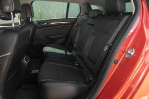 Red Renault Megane 2017 in Vilnius, with an engine capacity of 1.20 L and mileage of 125 thousand km for 9000 €, photo 10 on AUTOMOTO.COM.LV