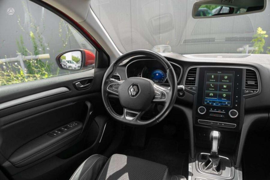Red Renault Megane 2017 in Vilnius, with an engine capacity of 1.20 L and mileage of 125 thousand km for 9000 €, photo 12 on AUTOMOTO.COM.LV