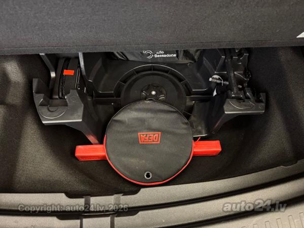 Red Renault Megane 2019 in Tallinn, with an engine capacity of 1.30 L and mileage of 114 thousand km for 11400 €, photo 8 on AUTOMOTO.COM.LV