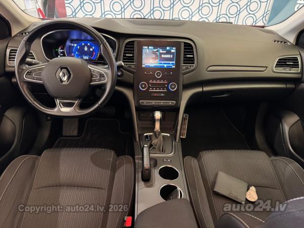 Red Renault Megane 2019 in Tallinn, with an engine capacity of 1.30 L and mileage of 114 thousand km for 11400 €, photo 10 on AUTOMOTO.COM.LV