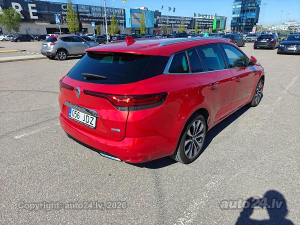 Red Renault Megane 2021 in Tallinn, with an engine capacity of 1.60 L and mileage of 70 thousand km for 17500 €, photo 5 on AUTOMOTO.COM.LV