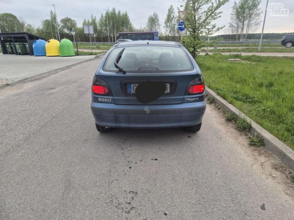 Renault Megane 2000 in Klaipeda, with an engine capacity of 2.00 L and mileage of 260 thousand km for 380 €, photo 2 on AUTOMOTO.COM.LV
