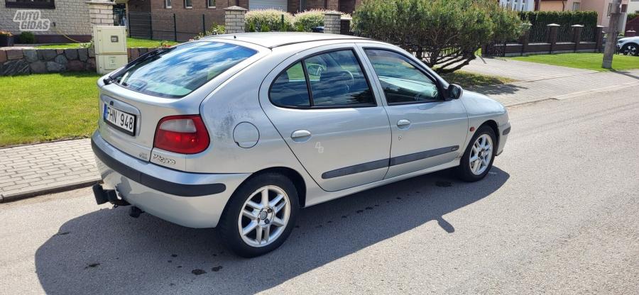 Renault Megane 2001 Klaipėda, ar dzinēja tilpumu 1.60 L un nobraukumu 215 tūkst. km par 850 €, foto 8 vietnē AUTOMOTO.COM.LV