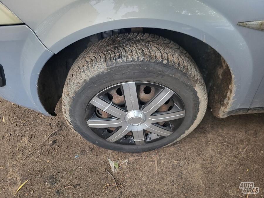 Renault Megane 2002 Panevēža, ar dzinēja tilpumu 1.60 L un nobraukumu 207 tūkst. km par 630 €, foto 14 vietnē AUTOMOTO.COM.LV
