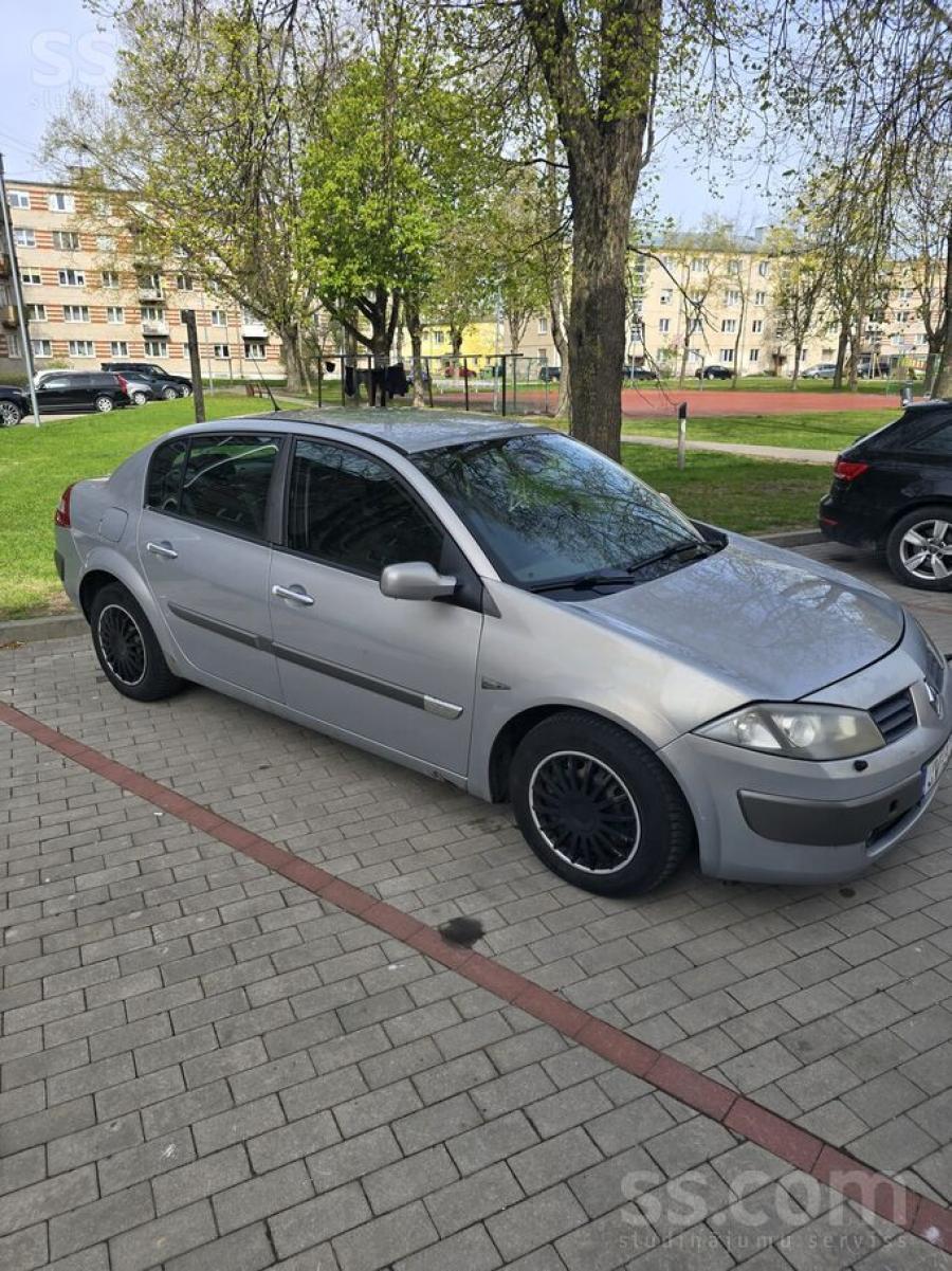 Renault Megane 2004 Jūrmala, ar dzinēja tilpumu 1.90 L un nobraukumu 271 tūkst. km par 1000 €, foto 3 vietnē AUTOMOTO.COM.LV