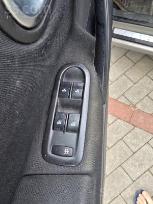 Renault Megane 2004 Jūrmala, ar dzinēja tilpumu 1.90 L un nobraukumu 271 tūkst. km par 1000 €, foto 7 vietnē AUTOMOTO.COM.LV