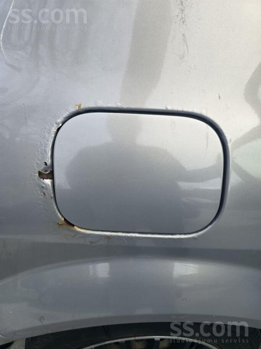 Renault Megane 2004 Jūrmala, ar dzinēja tilpumu 1.90 L un nobraukumu 271 tūkst. km par 1000 €, foto 9 vietnē AUTOMOTO.COM.LV