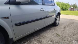 Renault Megane 2004 in Marijampole, with an engine capacity of 2.00 L and mileage of 220 thousand km for 450 €, photo 10 on AUTOMOTO.COM.LV