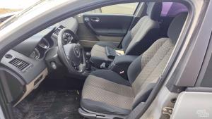 Renault Megane 2004 in Marijampole, with an engine capacity of 2.00 L and mileage of 220 thousand km for 450 €, photo 13 on AUTOMOTO.COM.LV
