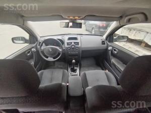 Renault Megane 2005 in Riga, with an engine capacity of 1.60 L and mileage of 370 thousand km for 950 €, photo 4 on AUTOMOTO.COM.LV