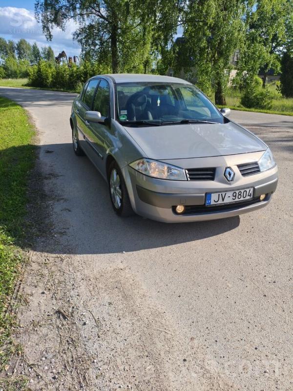 Renault Megane 2005 Daugavpils, ar dzinēja tilpumu 2.00 L un nobraukumu 134 tūkst. km par 880 €, foto 2 vietnē AUTOMOTO.COM.LV