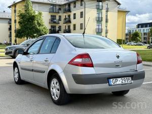 Renault Megane 2007 in Riga, with an engine capacity of 1.60 L and mileage of 251 thousand km for 2390 €, photo 2 on AUTOMOTO.COM.LV