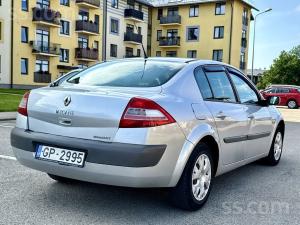 Renault Megane 2007 in Riga, with an engine capacity of 1.60 L and mileage of 251 thousand km for 2390 €, photo 4 on AUTOMOTO.COM.LV