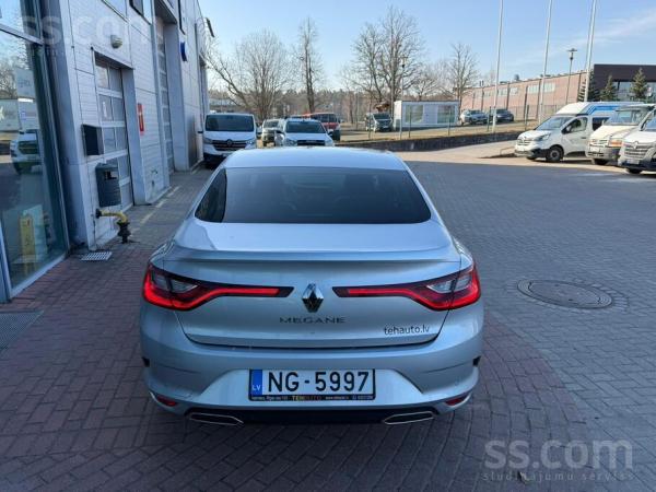 Renault Megane 2022 Valmiera, ar dzinēja tilpumu 1.30 L un nobraukumu 102 tūkst. km par 13600 €, foto 4 vietnē AUTOMOTO.COM.LV