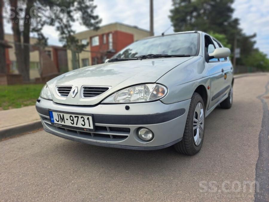 Renault Megane 2000 in Jekabpils, with an engine capacity of 1.60 L and mileage of 235 thousand km for 950 €, photo 1 on AUTOMOTO.COM.LV