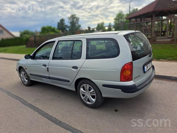 Renault Megane 2000 in Jekabpils, with an engine capacity of 1.60 L and mileage of 235 thousand km for 950 €, photo 3 on AUTOMOTO.COM.LV